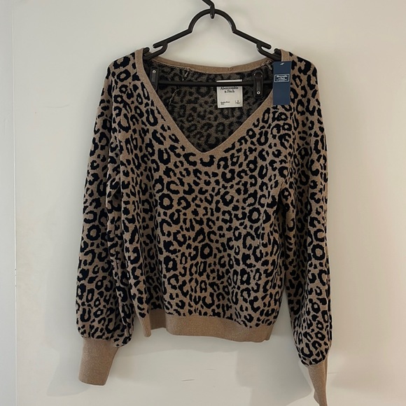 Abercrombie & Fitch | Sweaters | Abercrombie Fitch Cheetah Sweater | Poshmark
